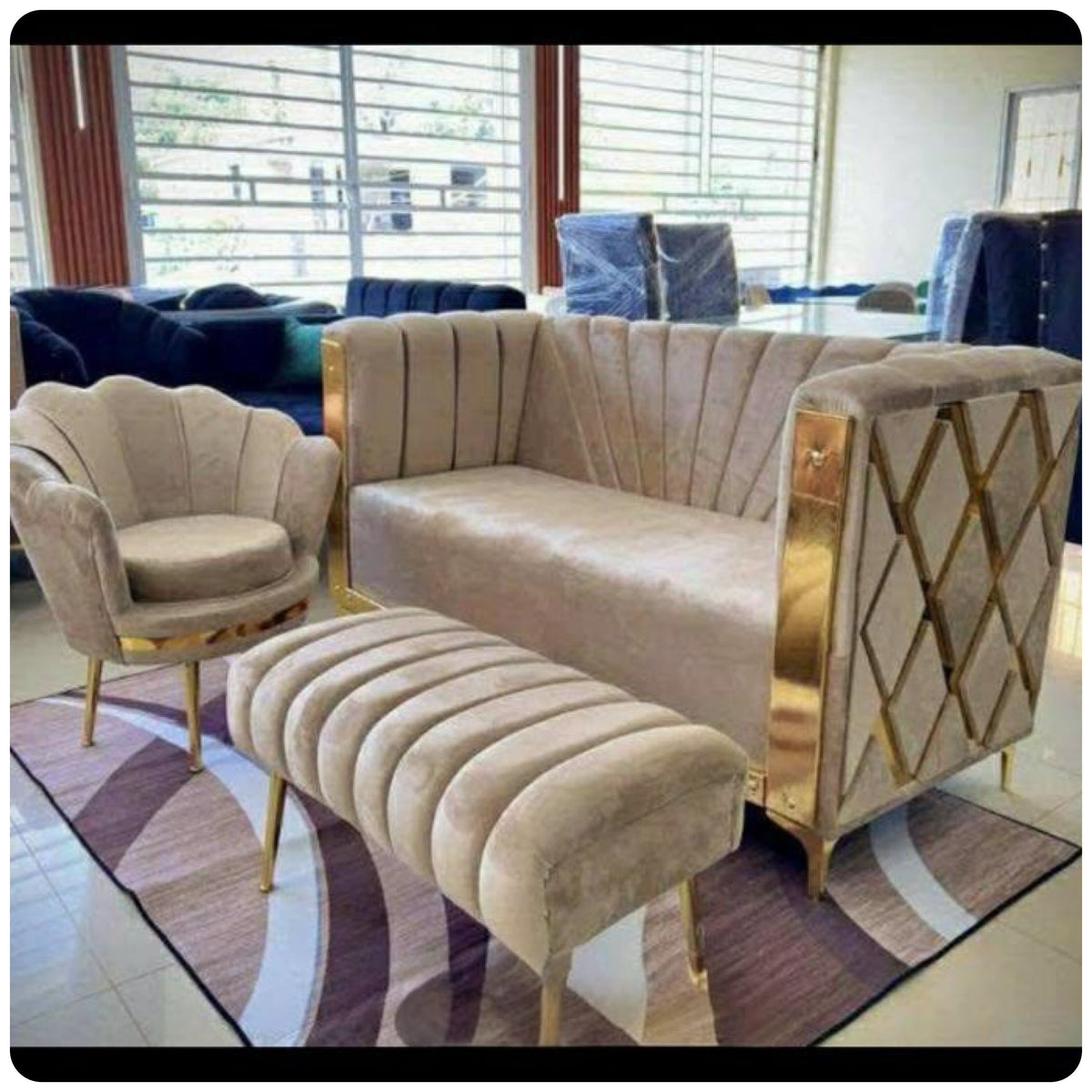 mueble con flor de loto y banquito — {{ realizar pedido }}